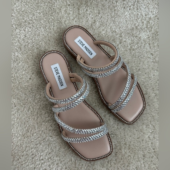 Steve Madden | Shoes | Steve Madden Starie Rhinestone Sandals Sz6 ...